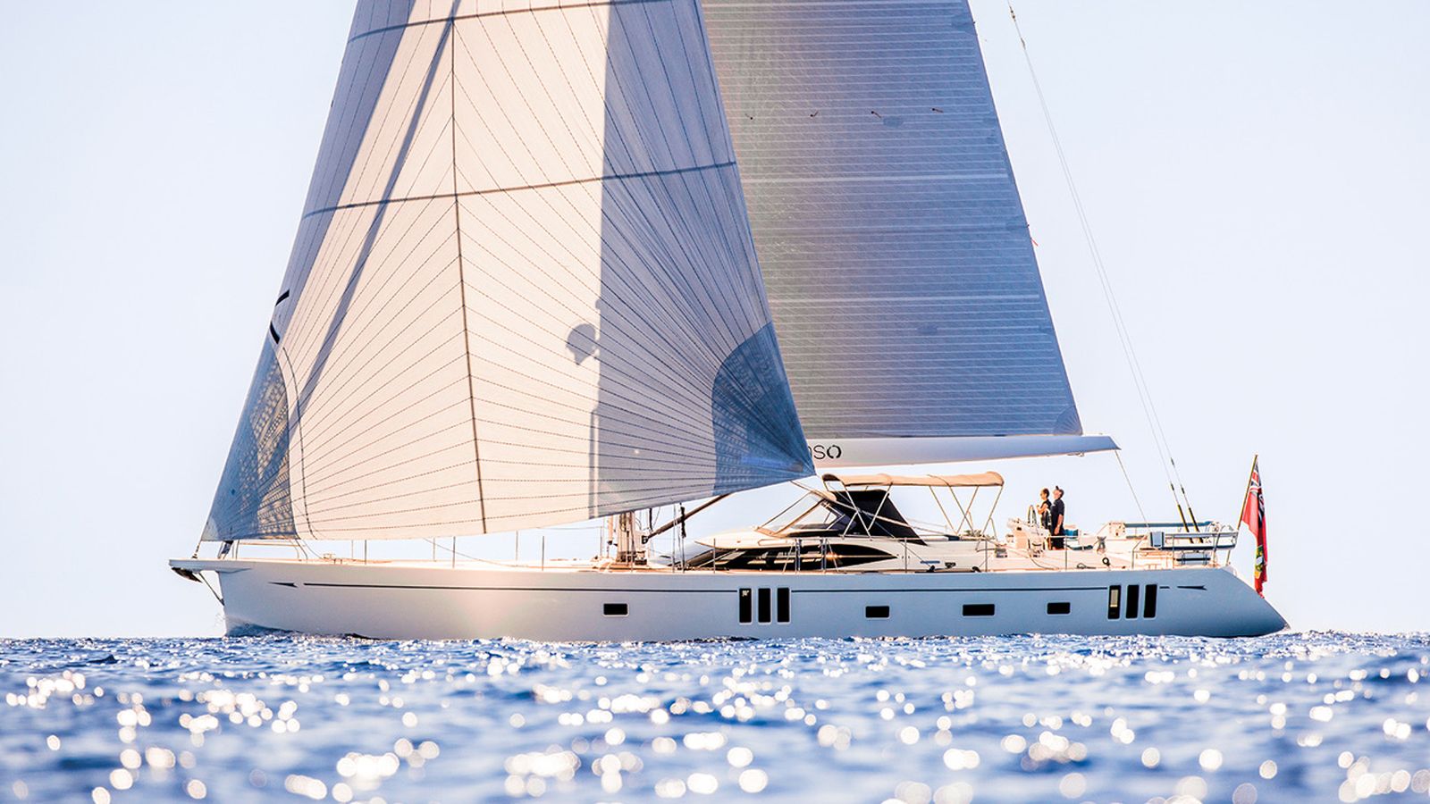 25m Oyster 825 sailing yacht ENSO now a joint central agent